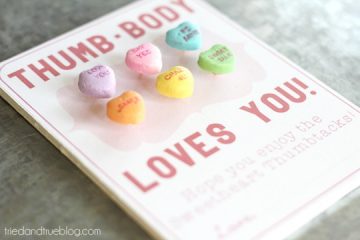"Thumb-body Loves You!" Valentines - Tried & True Creative