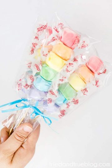 Rainbow Taffy Party Favors in just minutes with free printable tags!